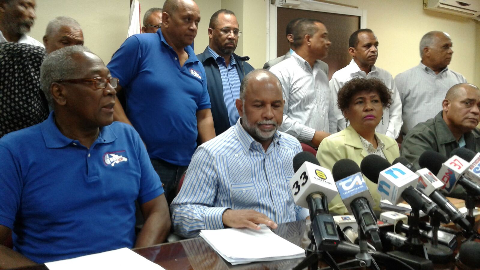 ADP llama a profesores a movilización este miércoles