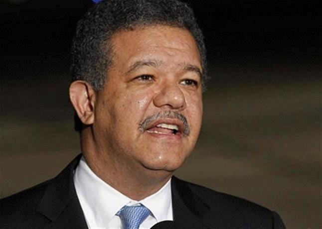 Super7FM :: Leonel instruye militancia de FP auxiliar familias ...