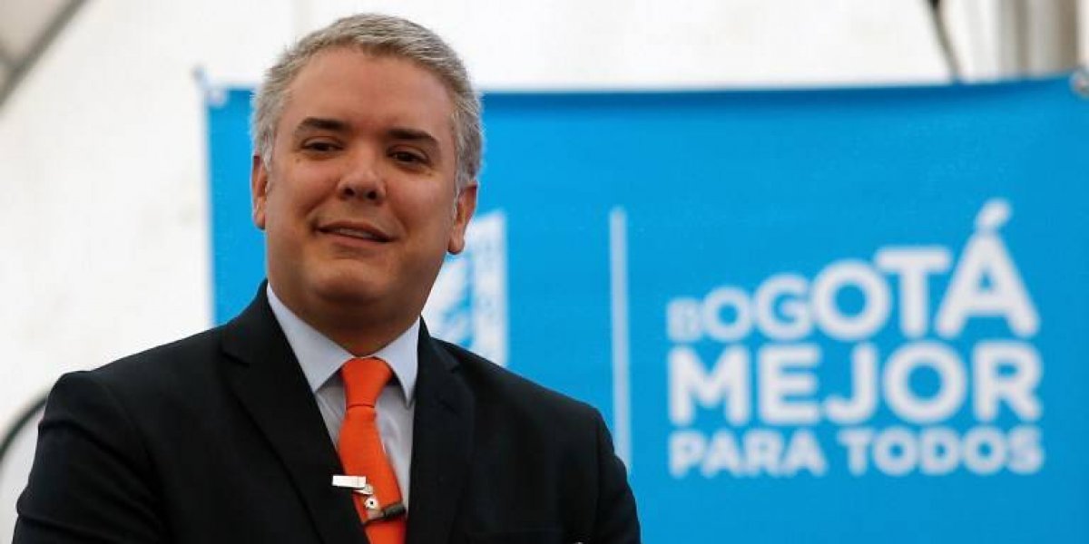 Iván Duque asume la presidencia con promesas de política de paz