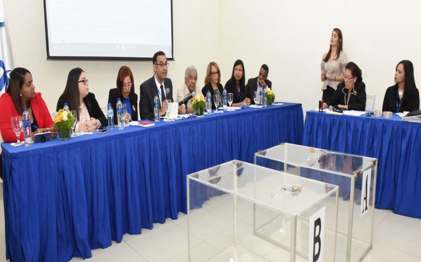 Proceso.com.do : Empresas presentan a CDEEE ofertas para suministro de ...