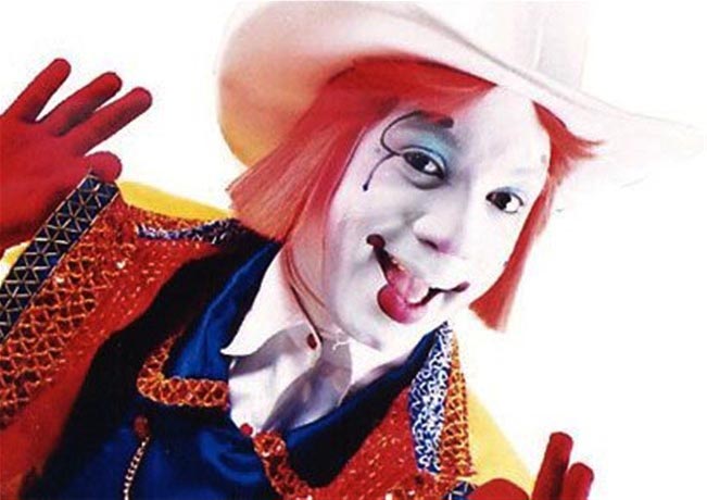 Revelan que el payaso Kanqui salió de RD haciendo “moriquetas” rumbo a NY