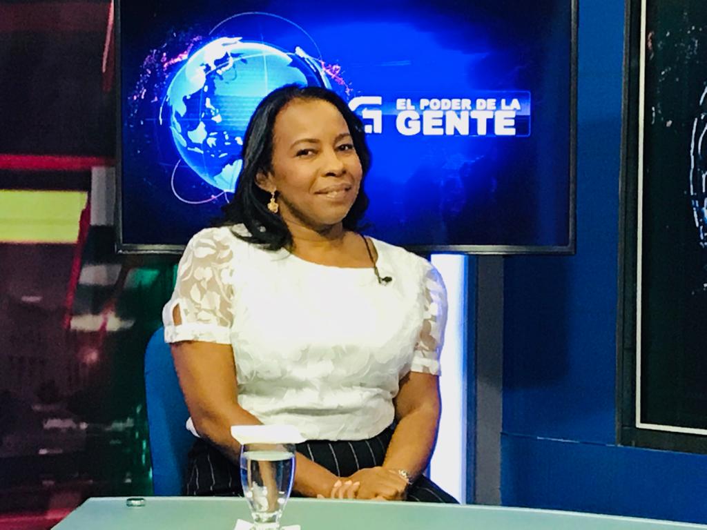 Alexandra Peña :"Marcha encabezada por Leonel Fernández fue un logro"