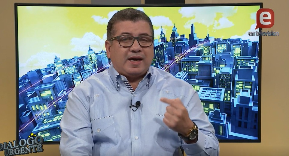 César Fernández, de la Fuerza del Pueblo, compara a la JCE con el ...