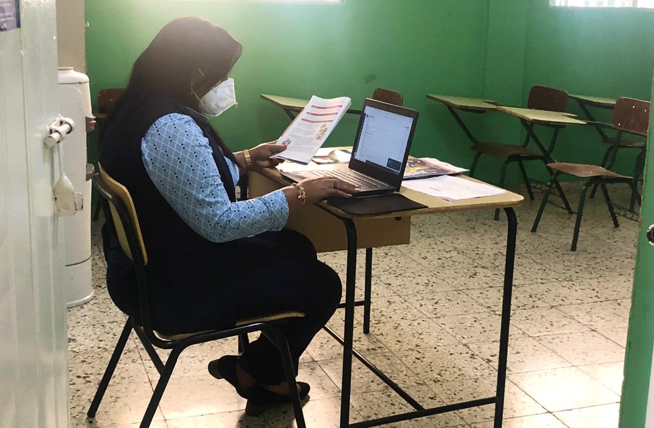 Inician las clases a distancia en los niveles inicial, básico y medio