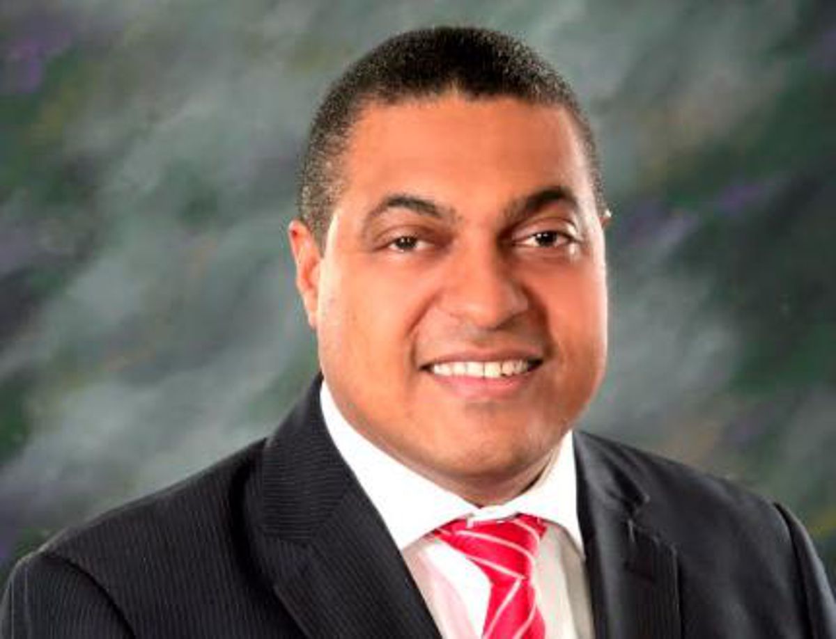 Delincuentes asaltan al director del periódico El Día José Monegro