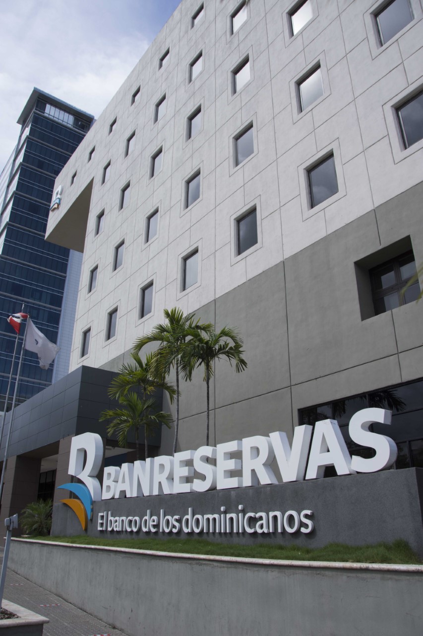 Proceso.com.do :: Euromoney reconoce a Banreservas Mejor Banco de ...