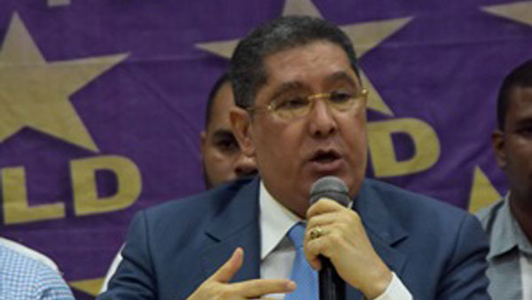 Renuncia del PLD Ramón Valerio quien tenía más de 20 años como miembro ...