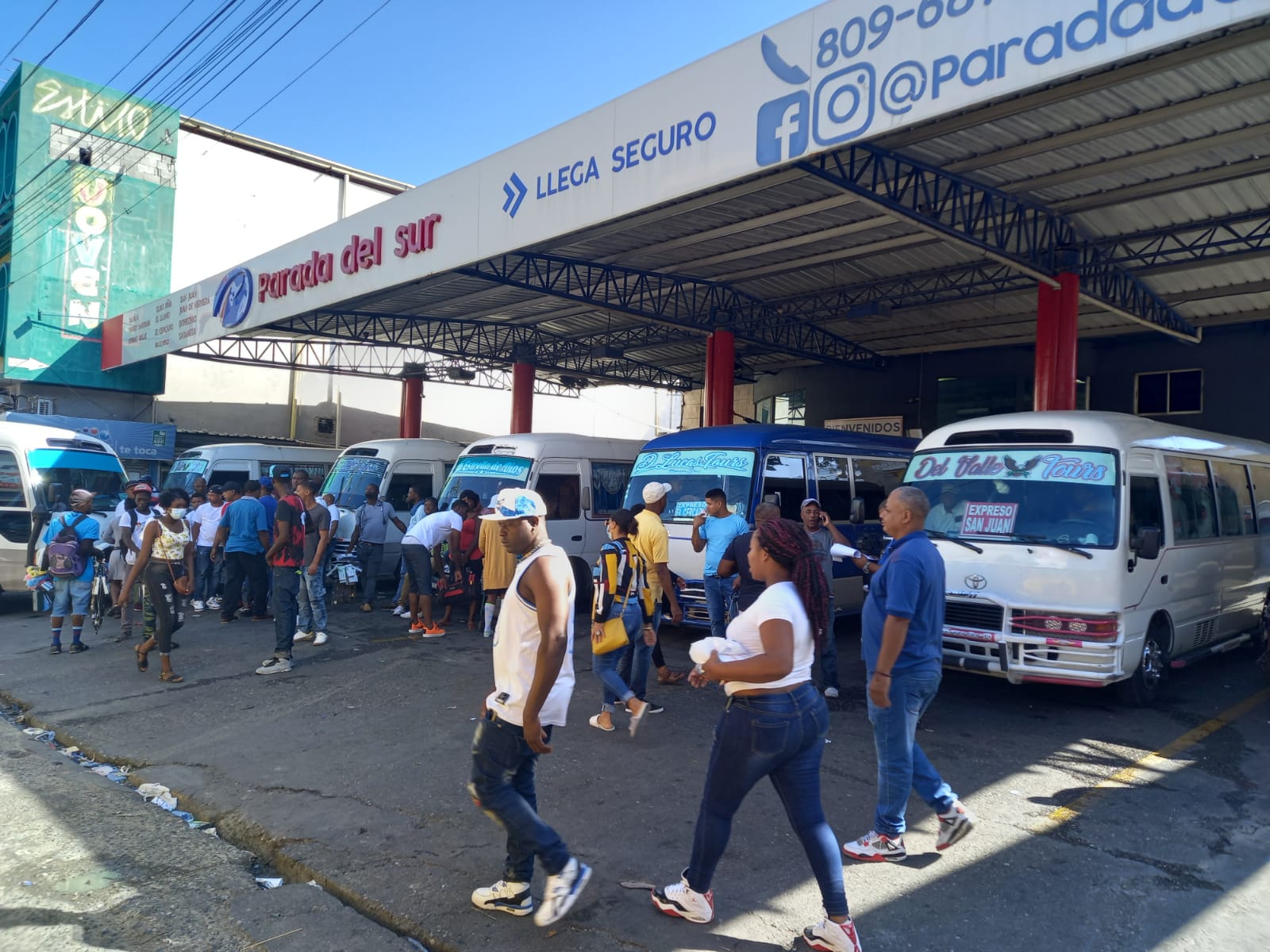 entelevision :: Paradas de autobuses todavía lentas; despachadores de ...
