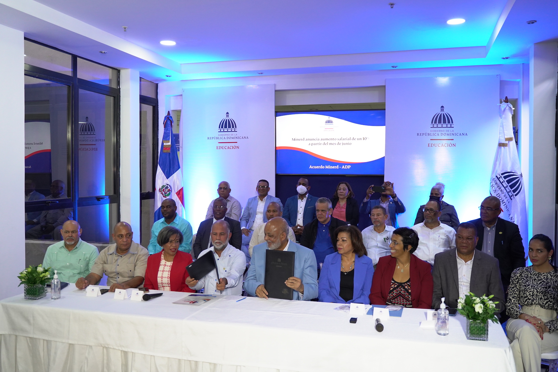 MINERD aplicará en junio aumento salarial del 10% al magisterio