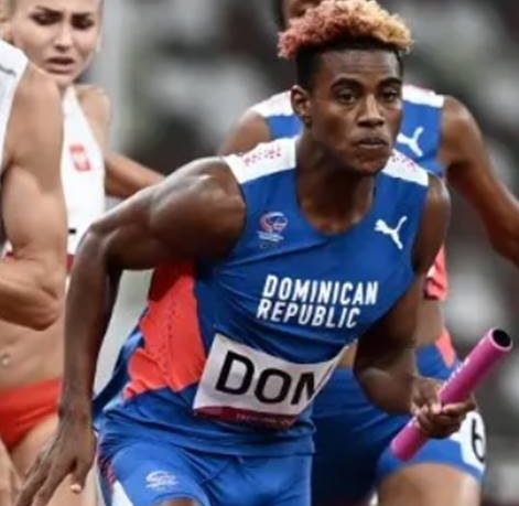 Alexander Ogando llegó segundo en los 200 metros de la Liga Diamante ...