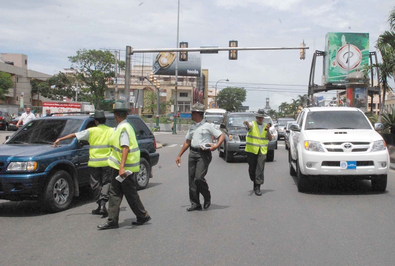 200 agentes más de DIGESETT reforzarán seguridad vial durante las ...