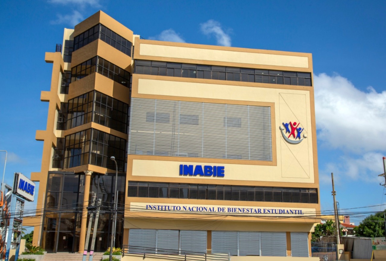 Inabie lanza convocatoria de licitación de útiles escolares para el ...