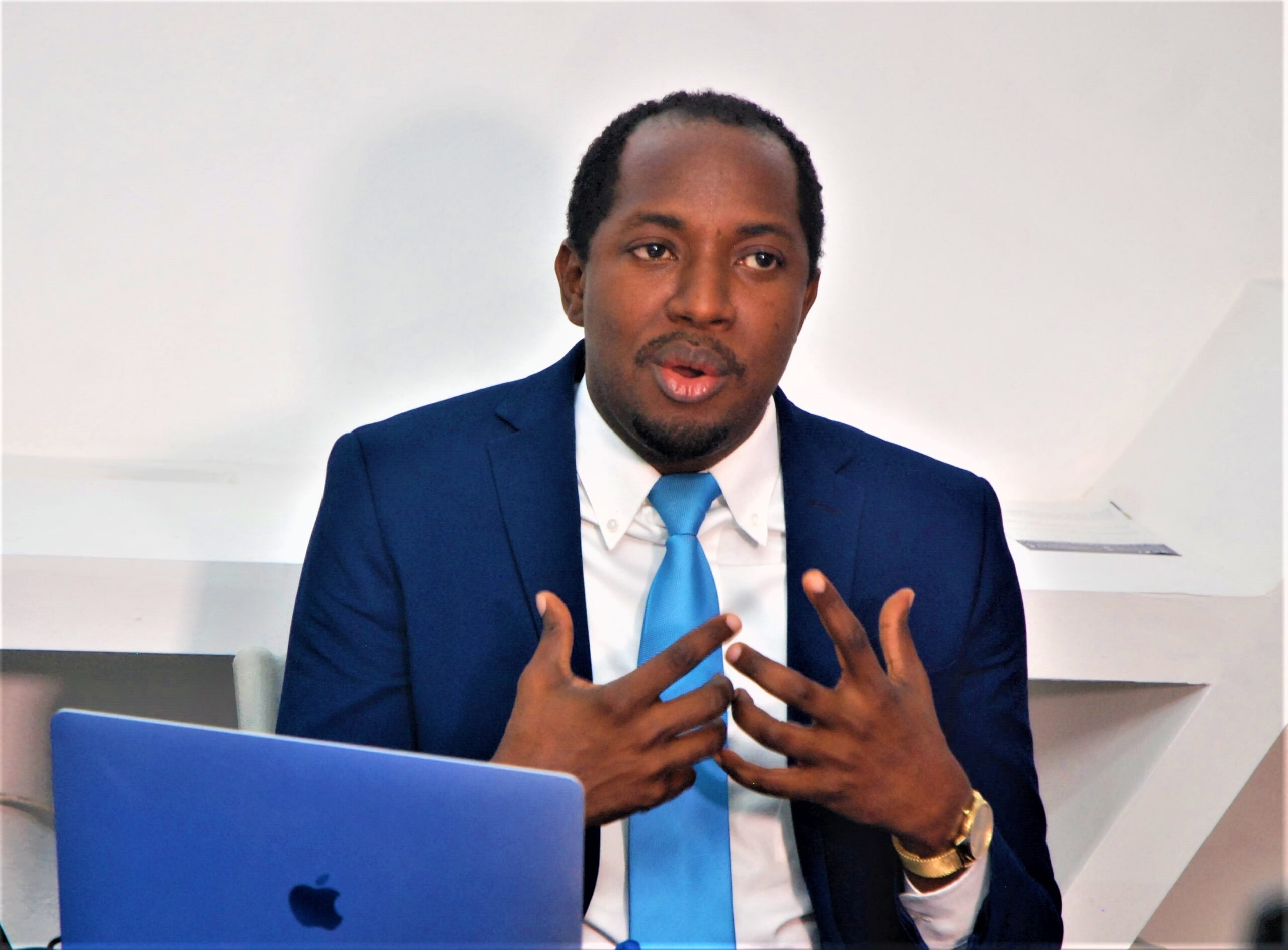 Economista haitiano, Etzer Émile destaca “el Estado está en quiebra ...