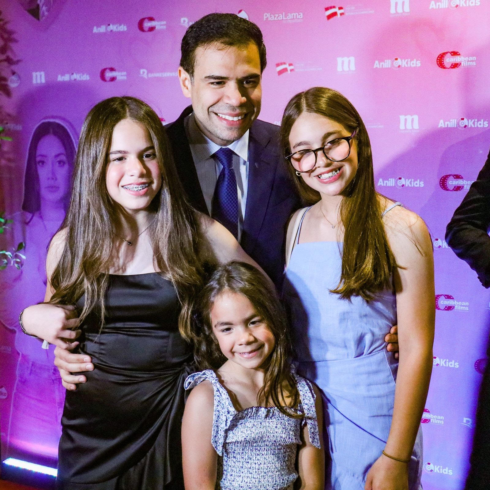 Crítica: “Un novio para mamá”, de Roberto Ángel Salcedo