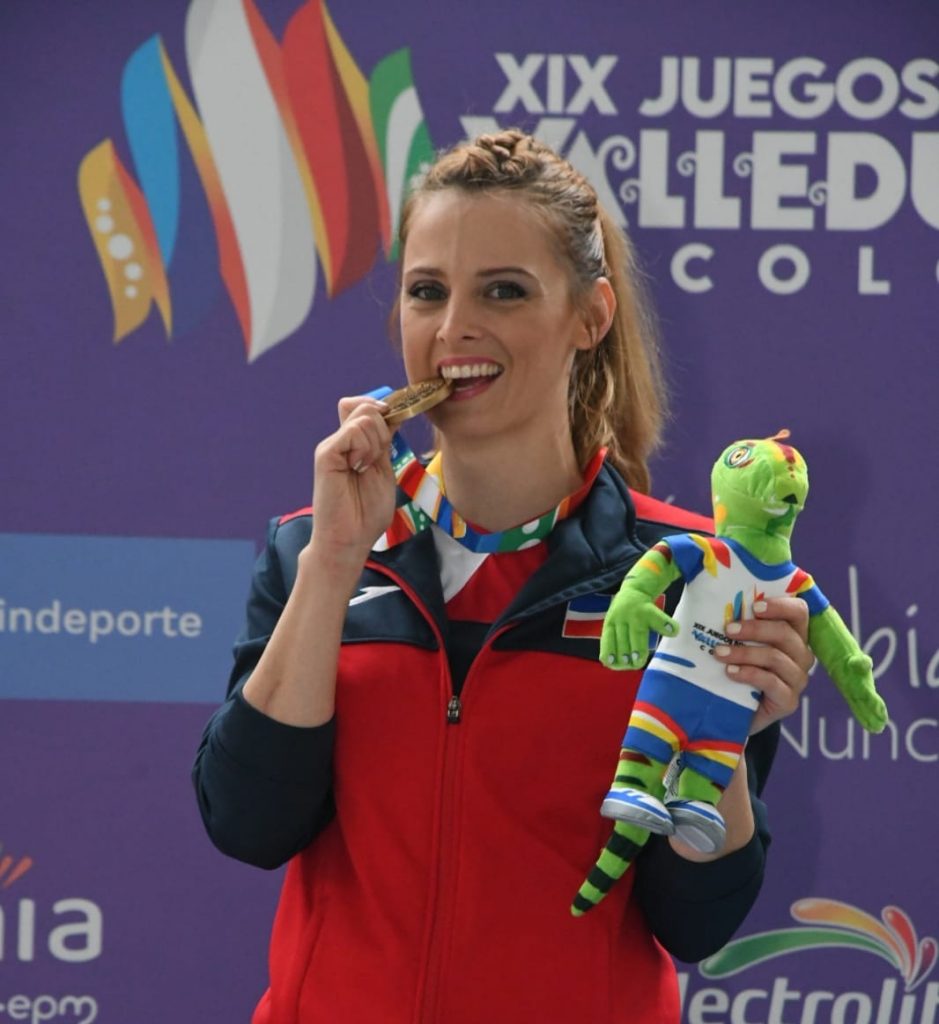 Maria Dimitrova y Larry Aracena clasifican para los próximos Juegos ...