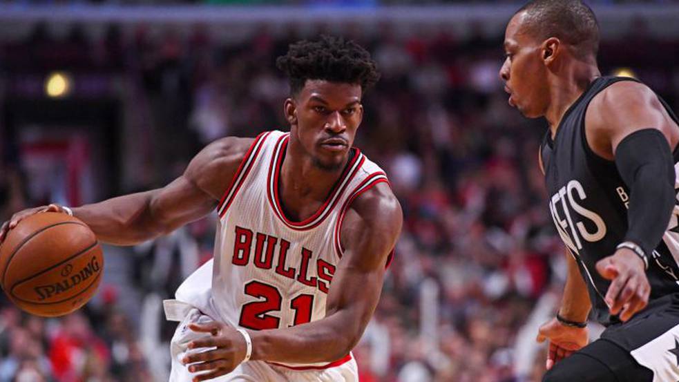 El equipo de Chicago Bull derrotó al de Toronto y ahora jugará contra Miami