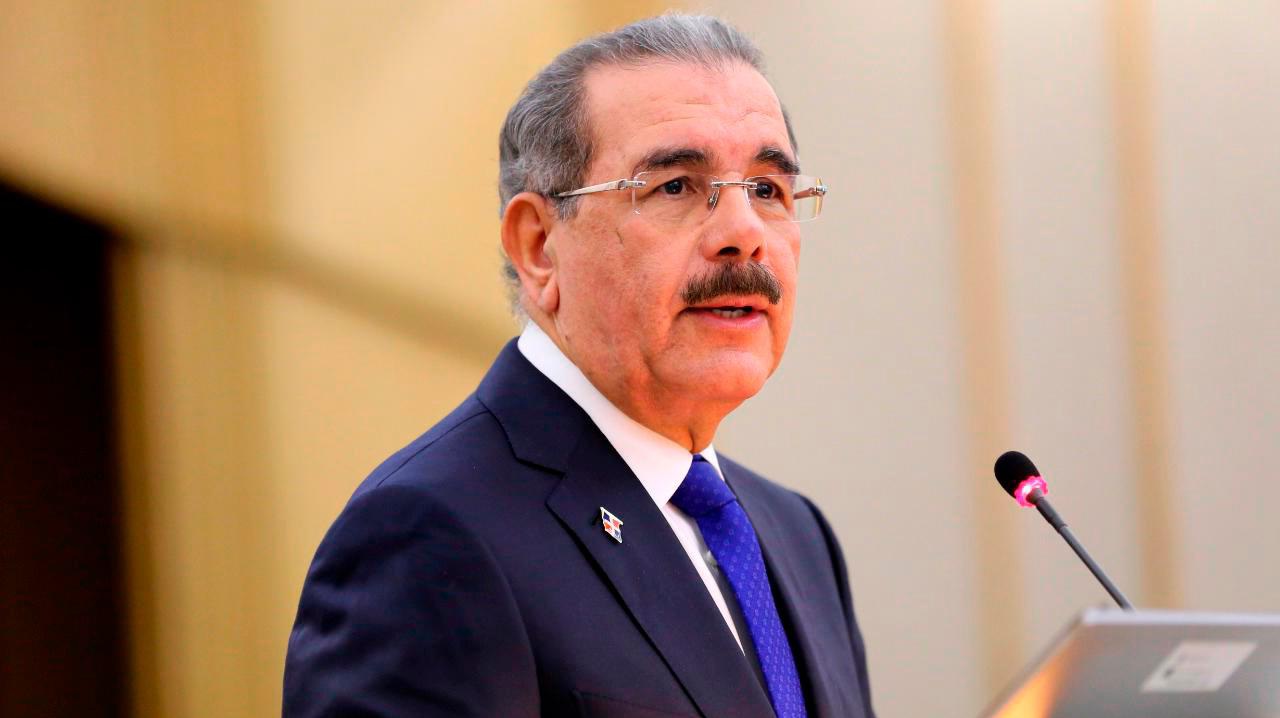 Danilo Medina se solidariza con Abel y sus hermanos tras muerte de su madre