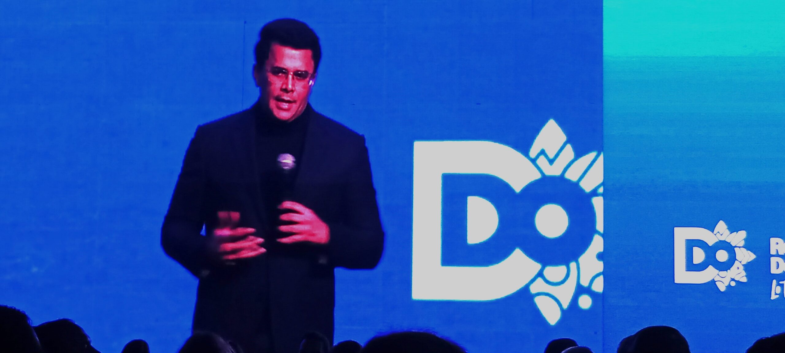entelevision :: David Collado inspira 300 tour operadores españoles al ...