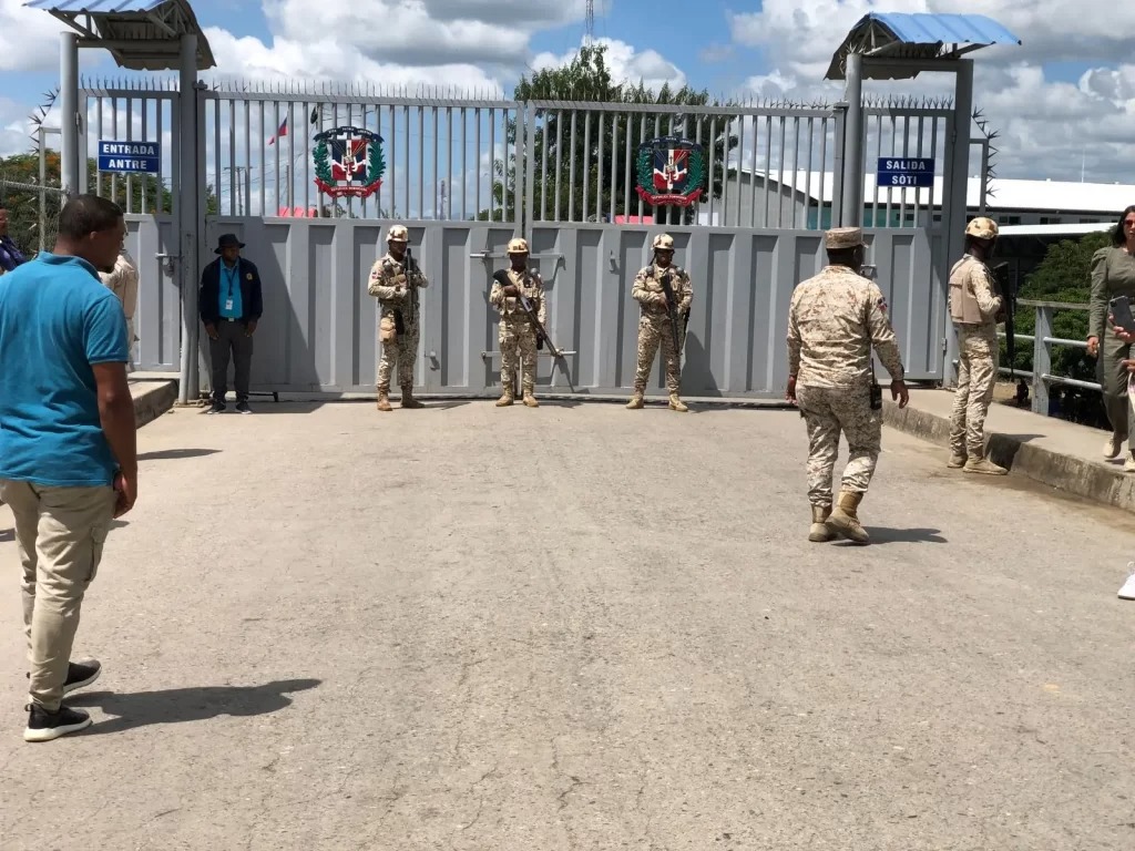 Super7FM :: Haití recibió el 2024 en conflicto con su vecino mas cercano y sumido en la grave ...