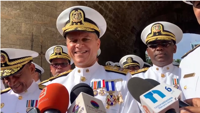 entelevision :: Comandante de la Armada aclara no se han topado con ...