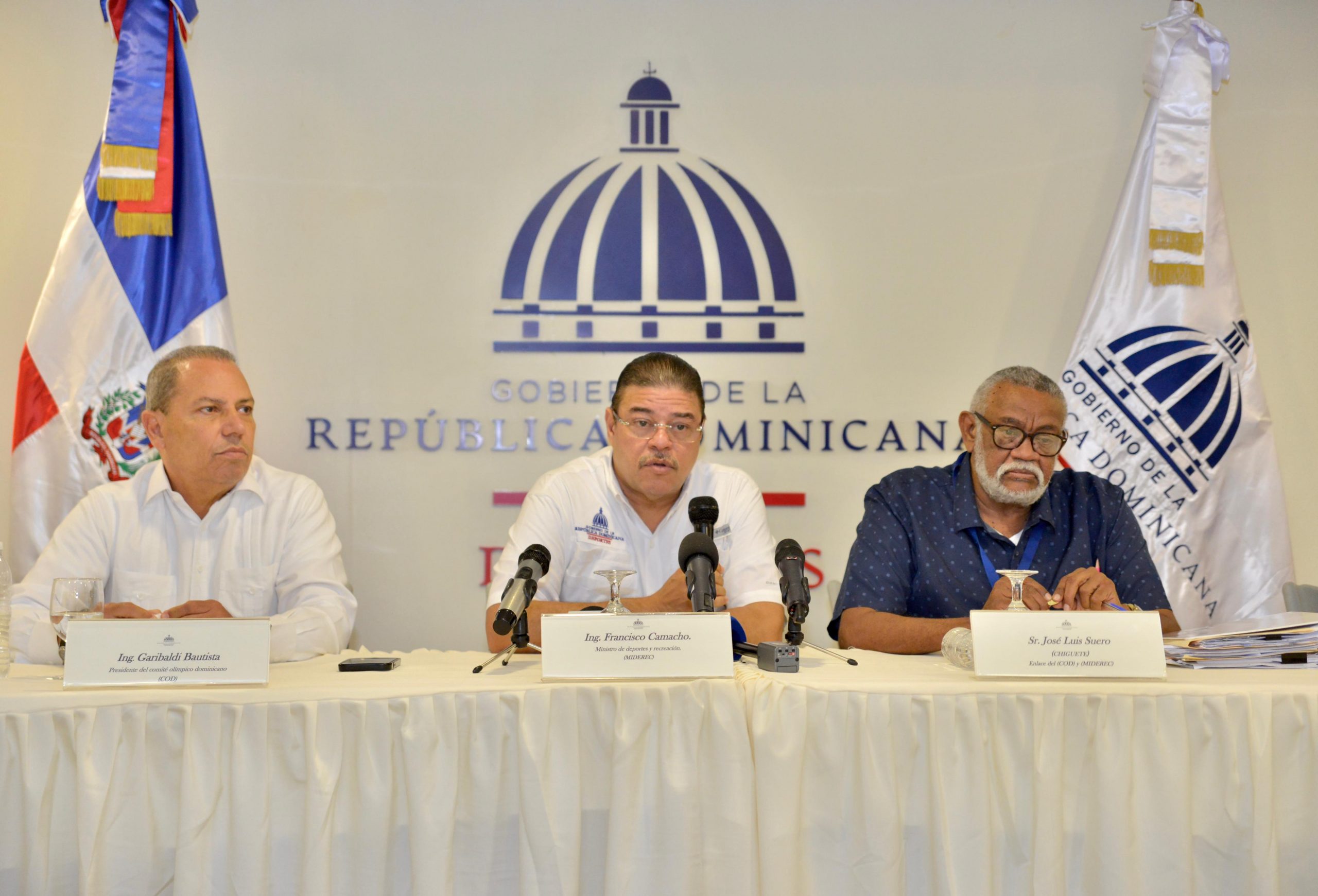 Francisco Camacho anunció la entrega de incentivos económicos a los ...