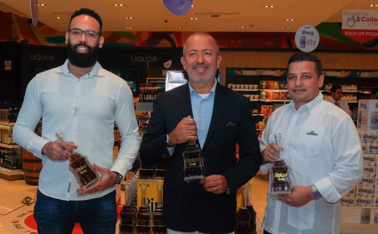 Super7FM :: Ripiao! En Santiago presentan nuevo ron en homenaje a la ...