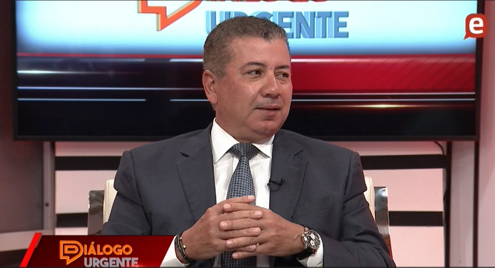 Ay, lo dijo!! César Fernández revela diputada del PRM será juramentada ...