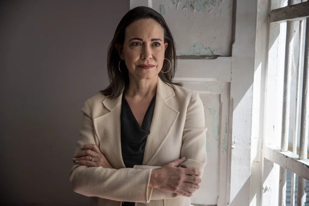 Venezolana María Corina se va a la clandestinidad para preservar su ...