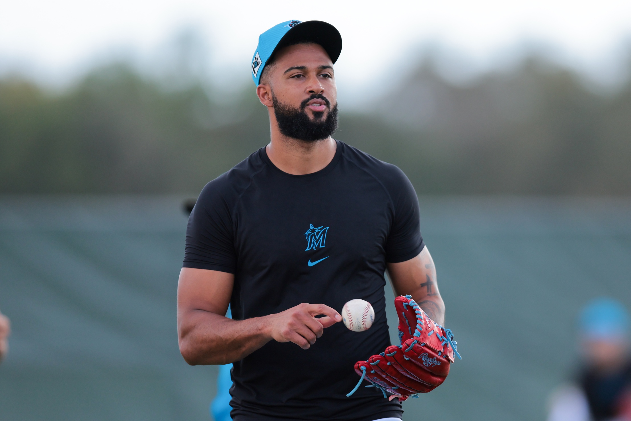 Sandy Alcántara fue enviado a la lista de paternidad de los Marlins de ...