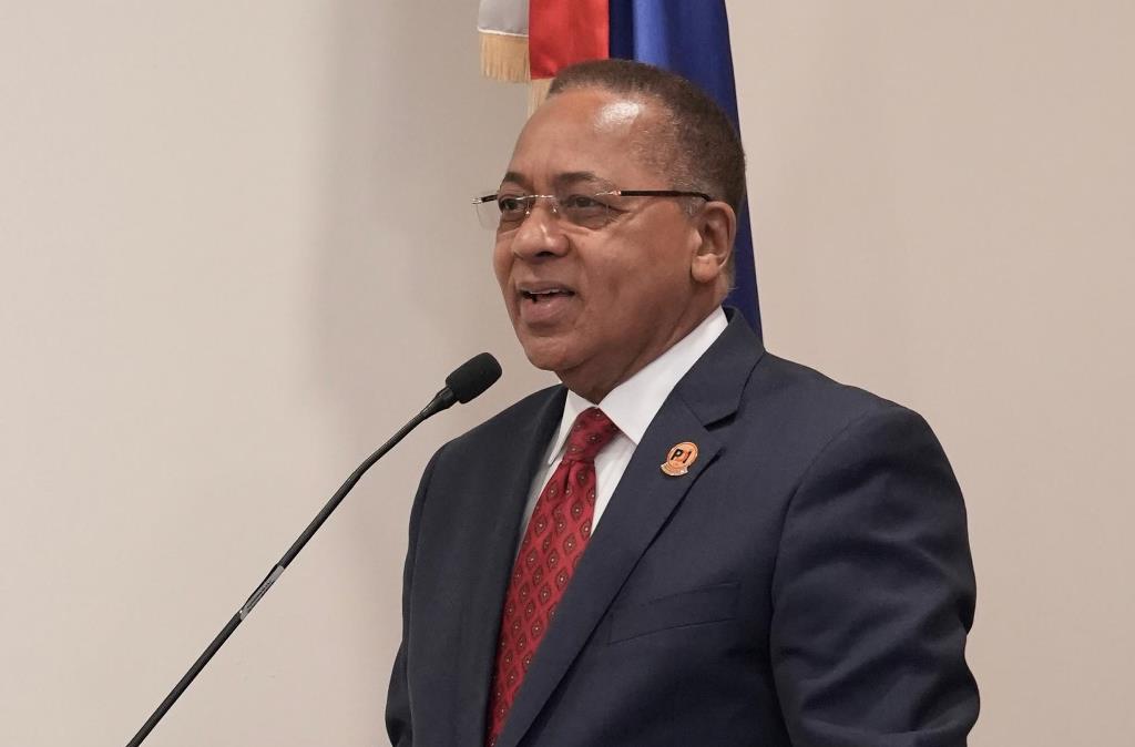 Ismael Reyes ve necesario trabajar en demandas futuras de energía